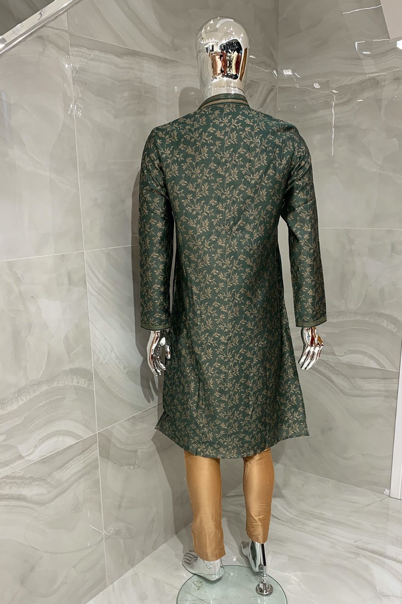 Men's brocade kurta suit