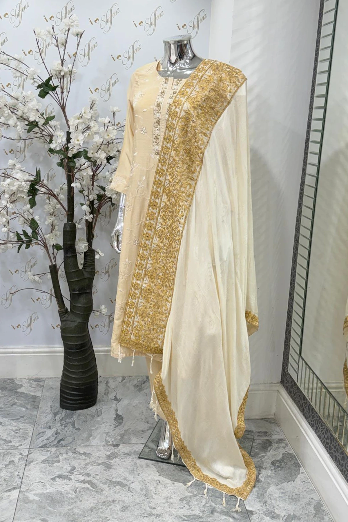 Marina shawl collection